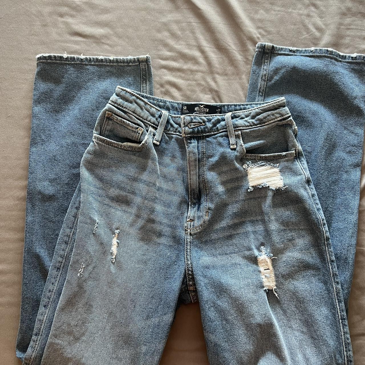 Hollister ultra high rise dad jean never worn - Depop