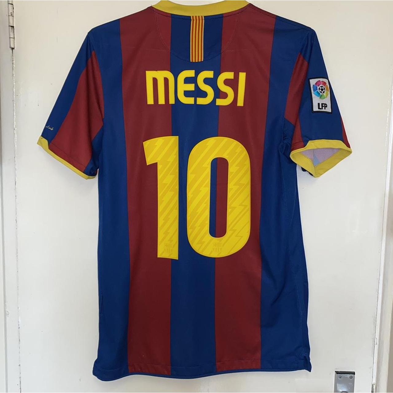 Nike Men's Red and Blue Shirt | Depop