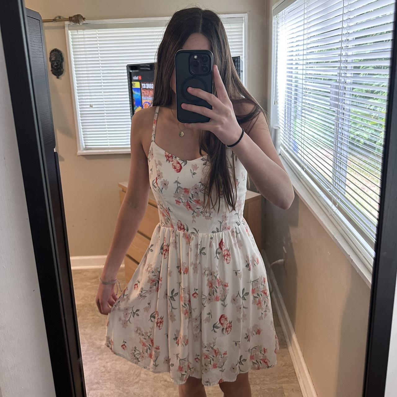 garage dress so cute - Depop