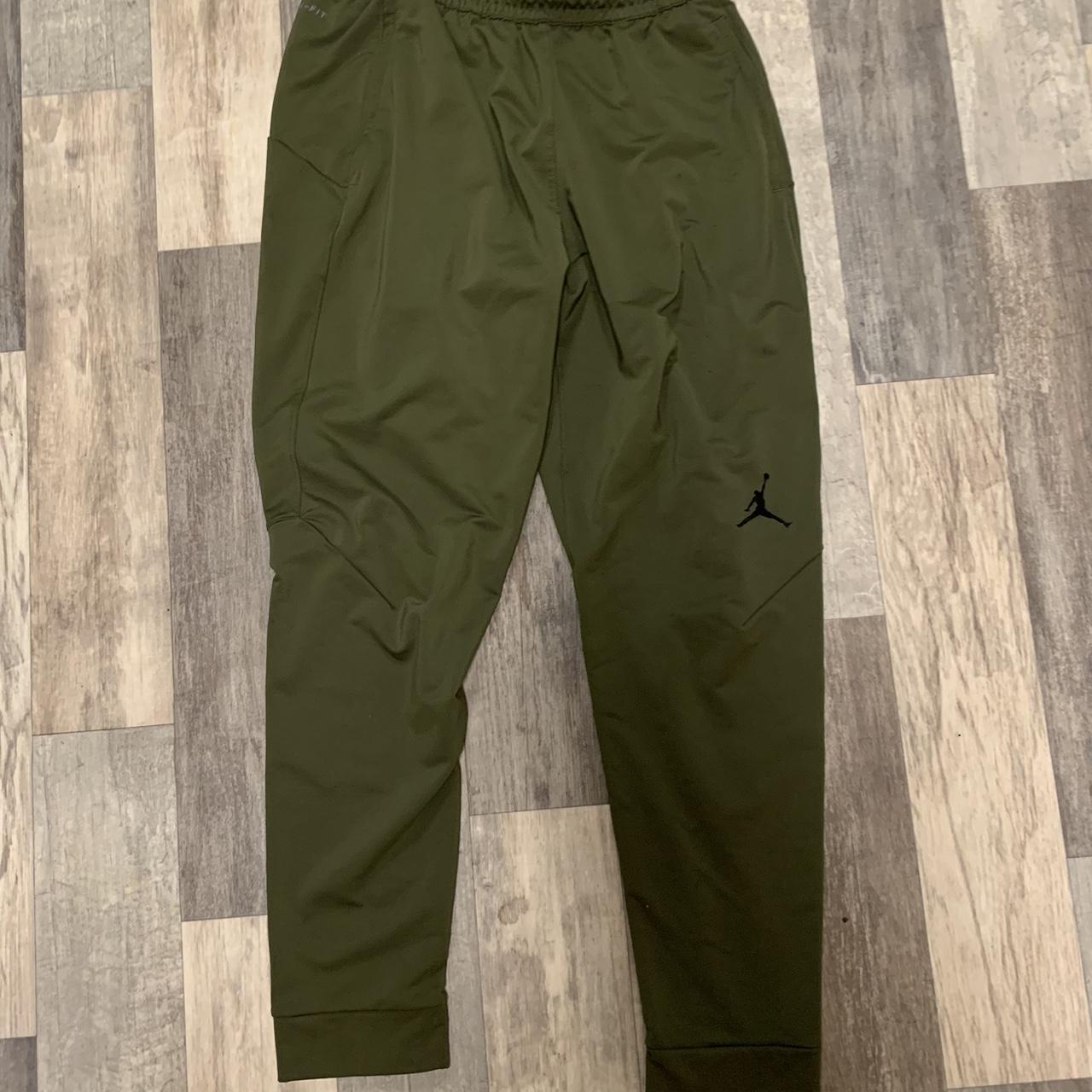 Green dri-fit Jordan sweats - Depop
