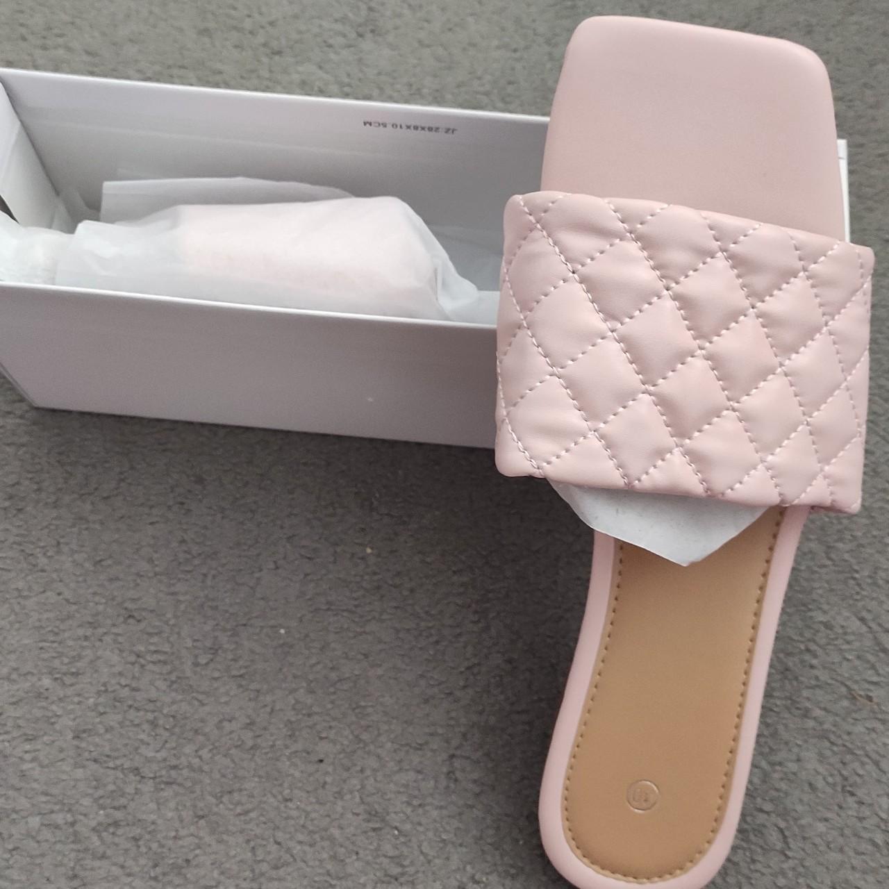 Rose flat quilted women's sliders size 7 New with... - Depop