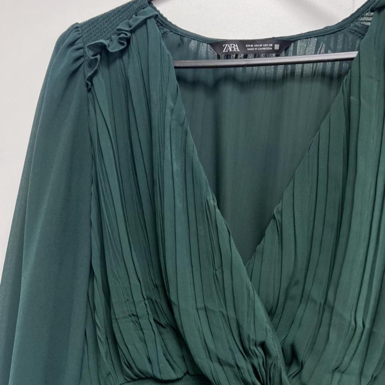 Zara Women's Green Dress | Depop