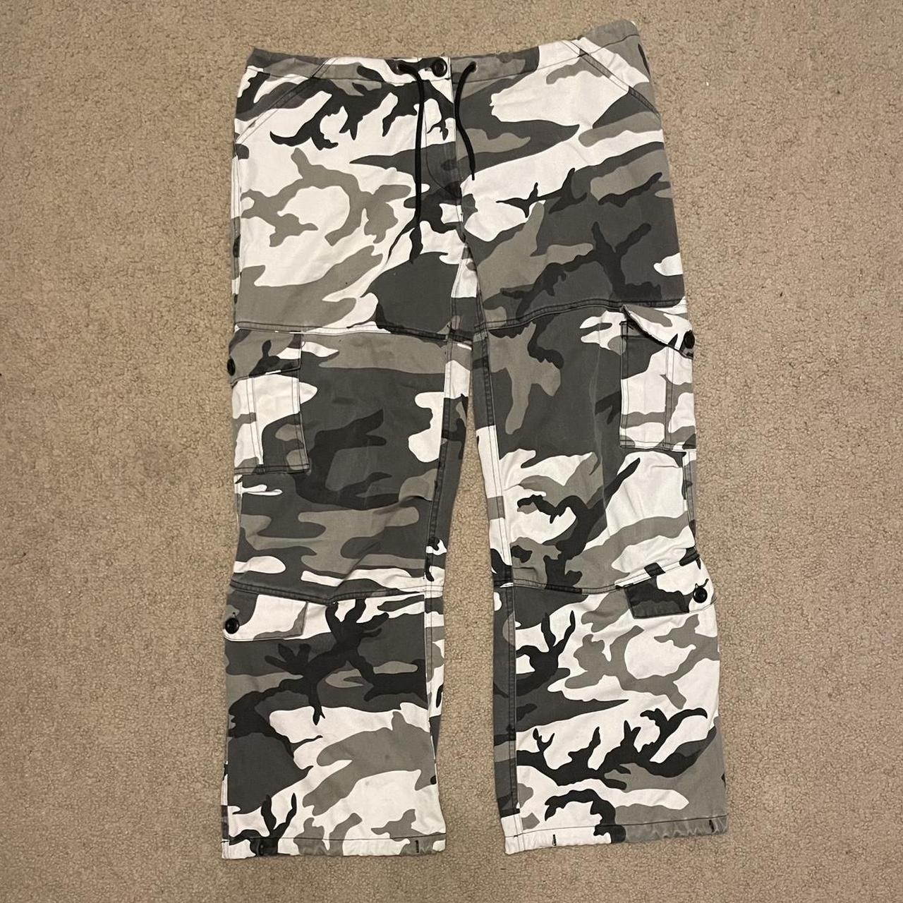 vintage rotcho snow camo pants used in decent shape... - Depop