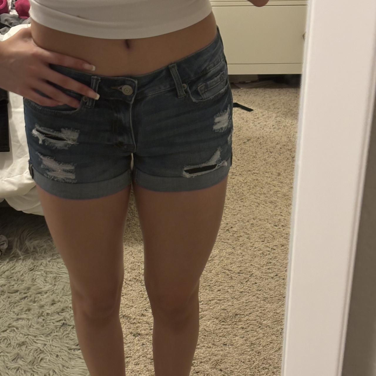 Ripped Jean Shorts never worn - Depop