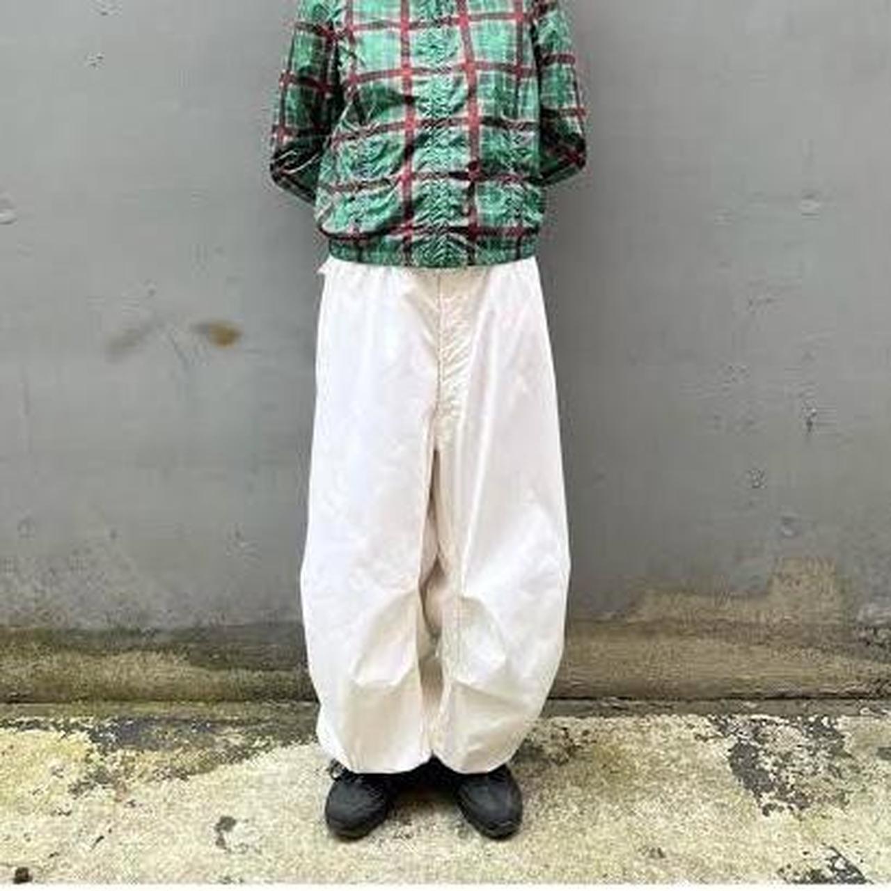 194 Local parachute pants 🍭 Size is large but has... - Depop