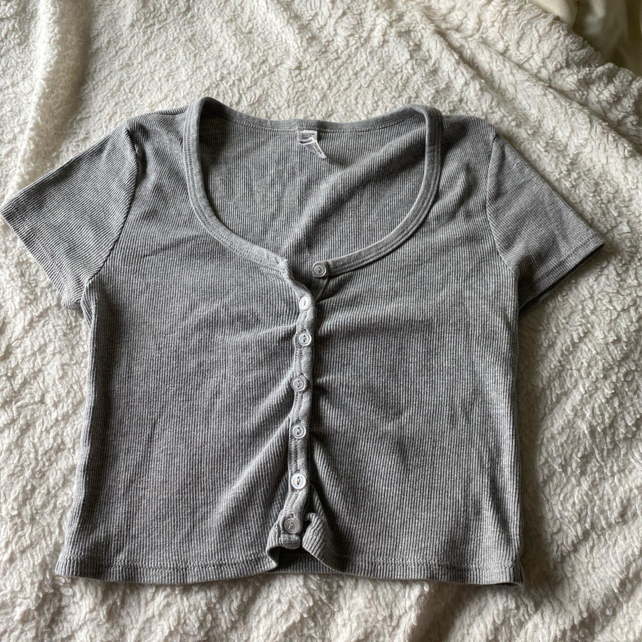 Grey crop top - Depop