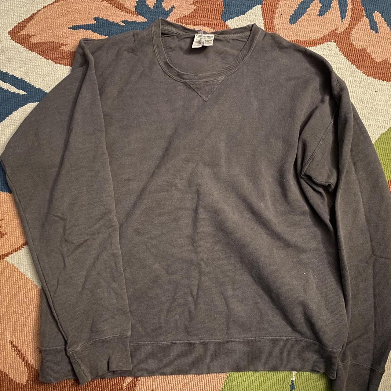No brand grey crew neck sweater - Depop
