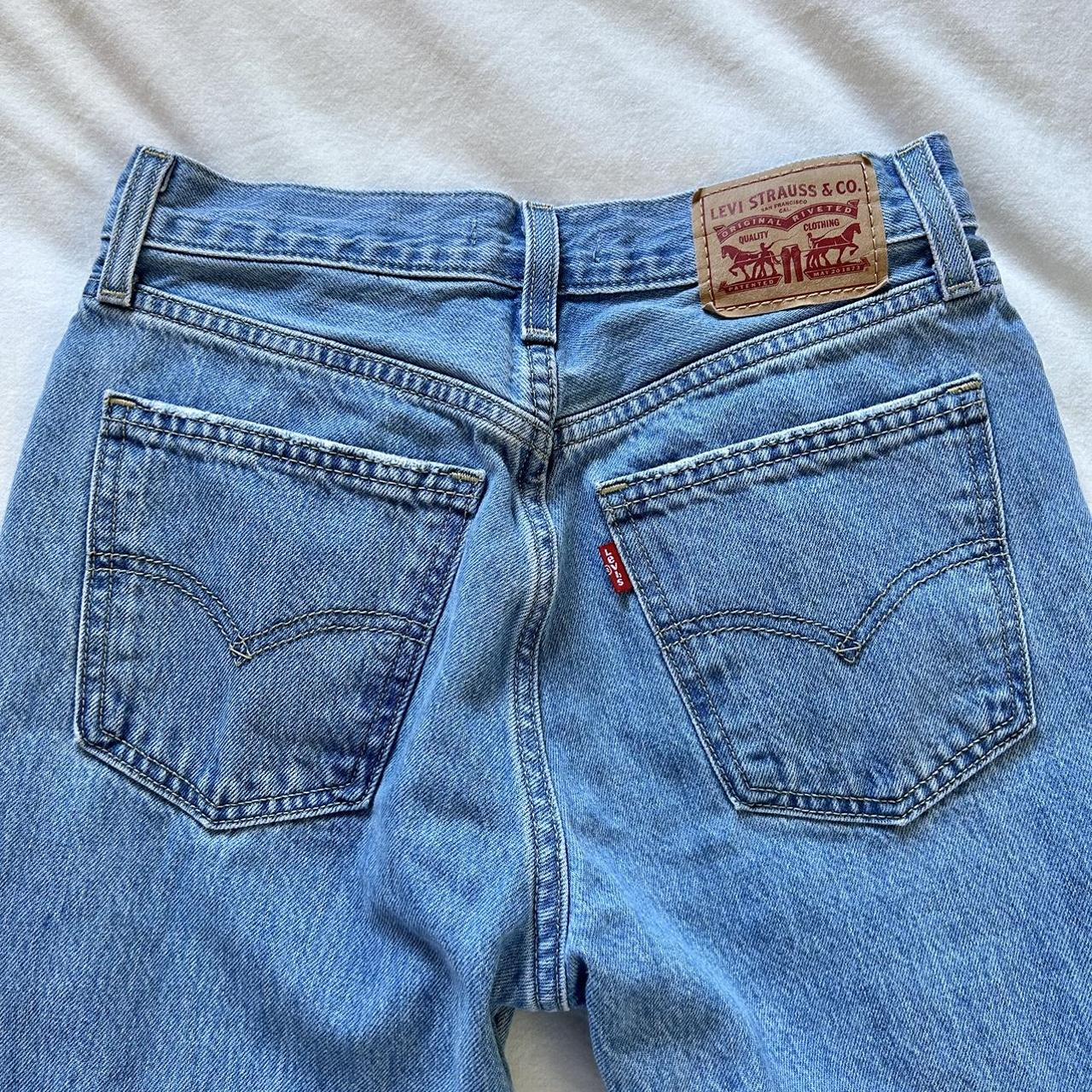 Levi’s low pro straight jeans in size 24 waist !!... - Depop