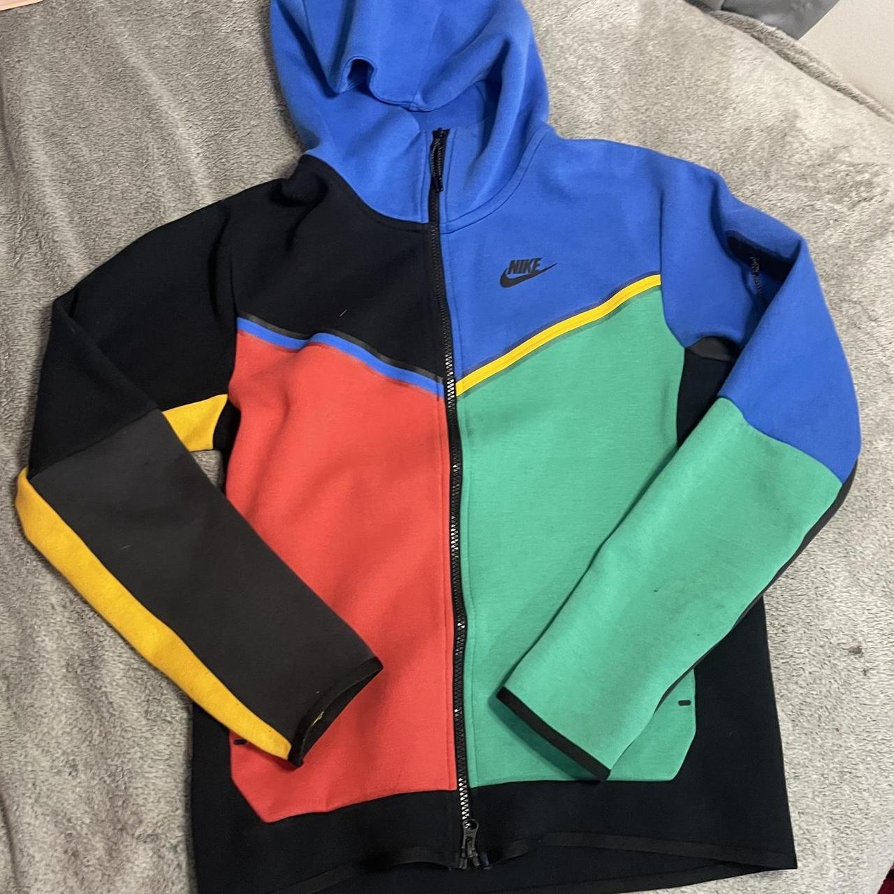 nike tech zip up hoodie - Depop