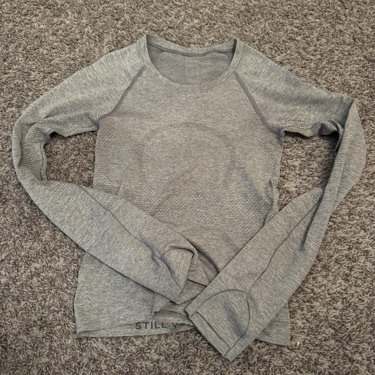 Lululemon Grey Swiftly Tech Cropped, Size 2 | Depop