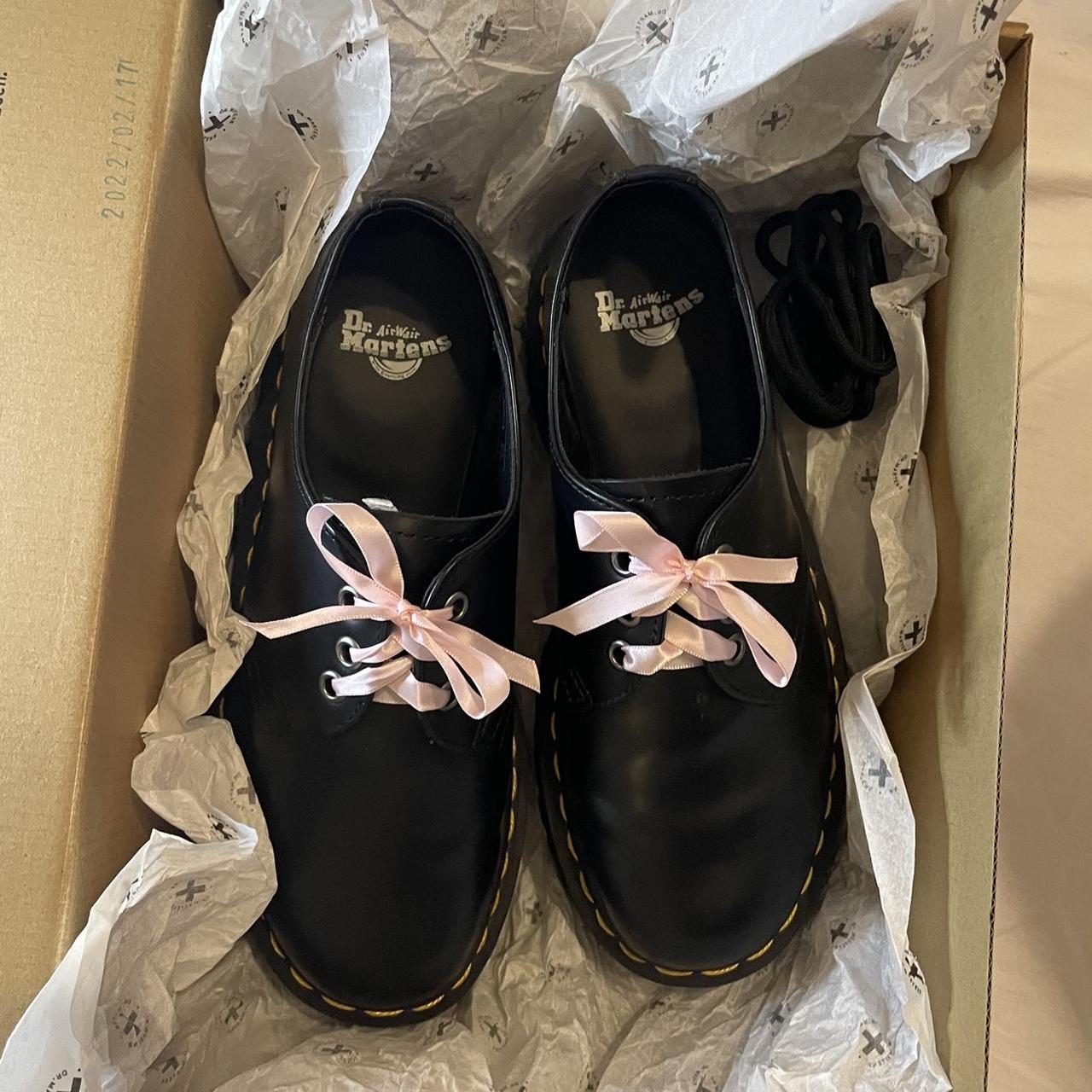 1461 platform docs womens size 6 only worn a handful... - Depop