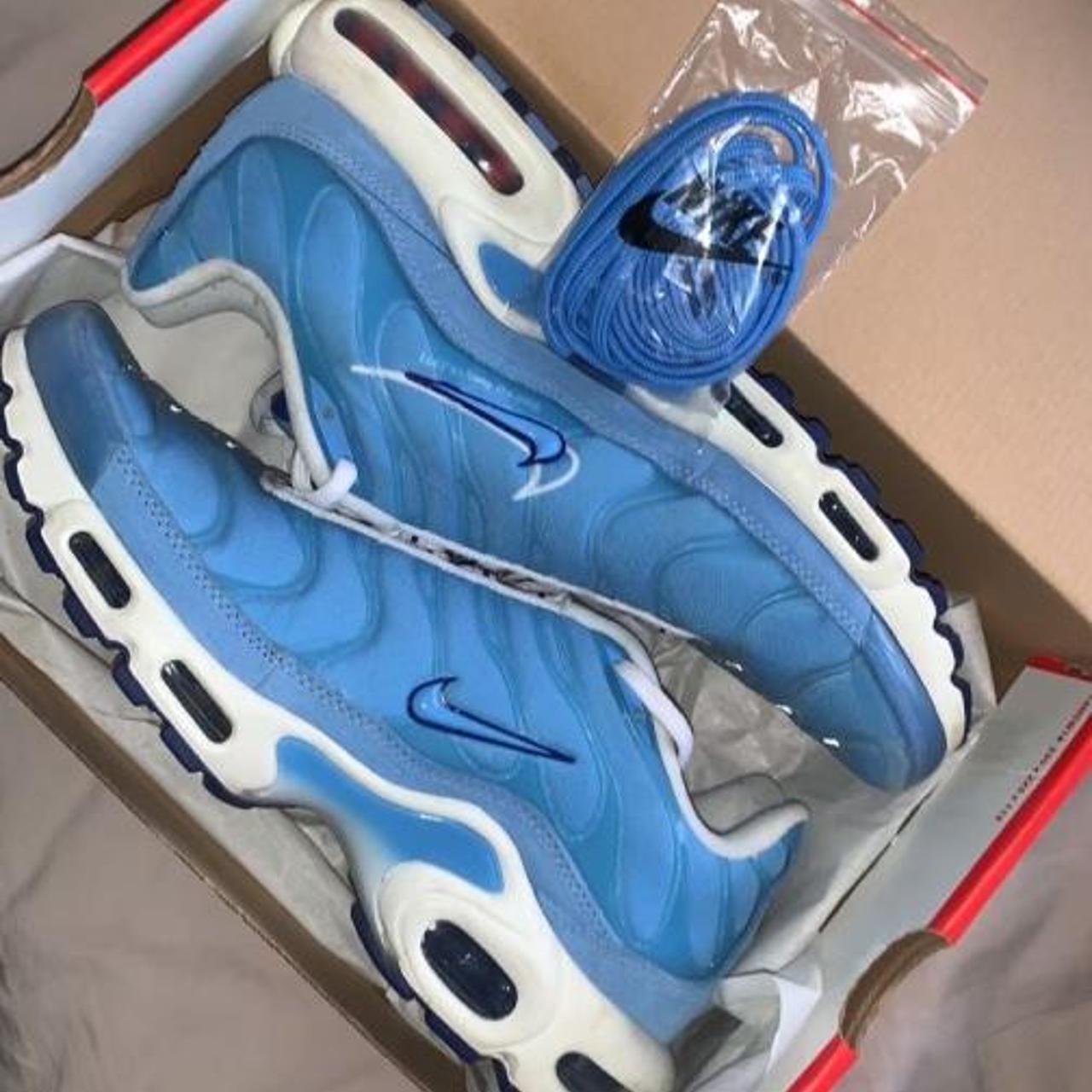 Nike Men's Blue Trainers | Depop