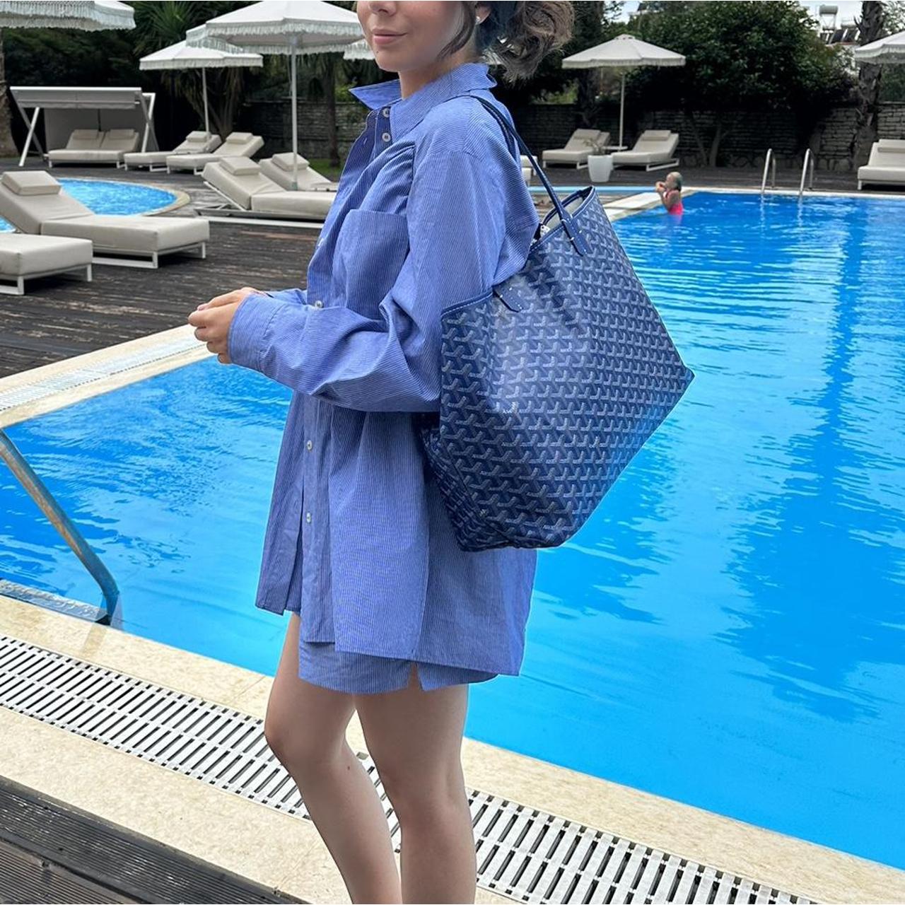 Shoulder bag in blue Goyard print Like new - Depop