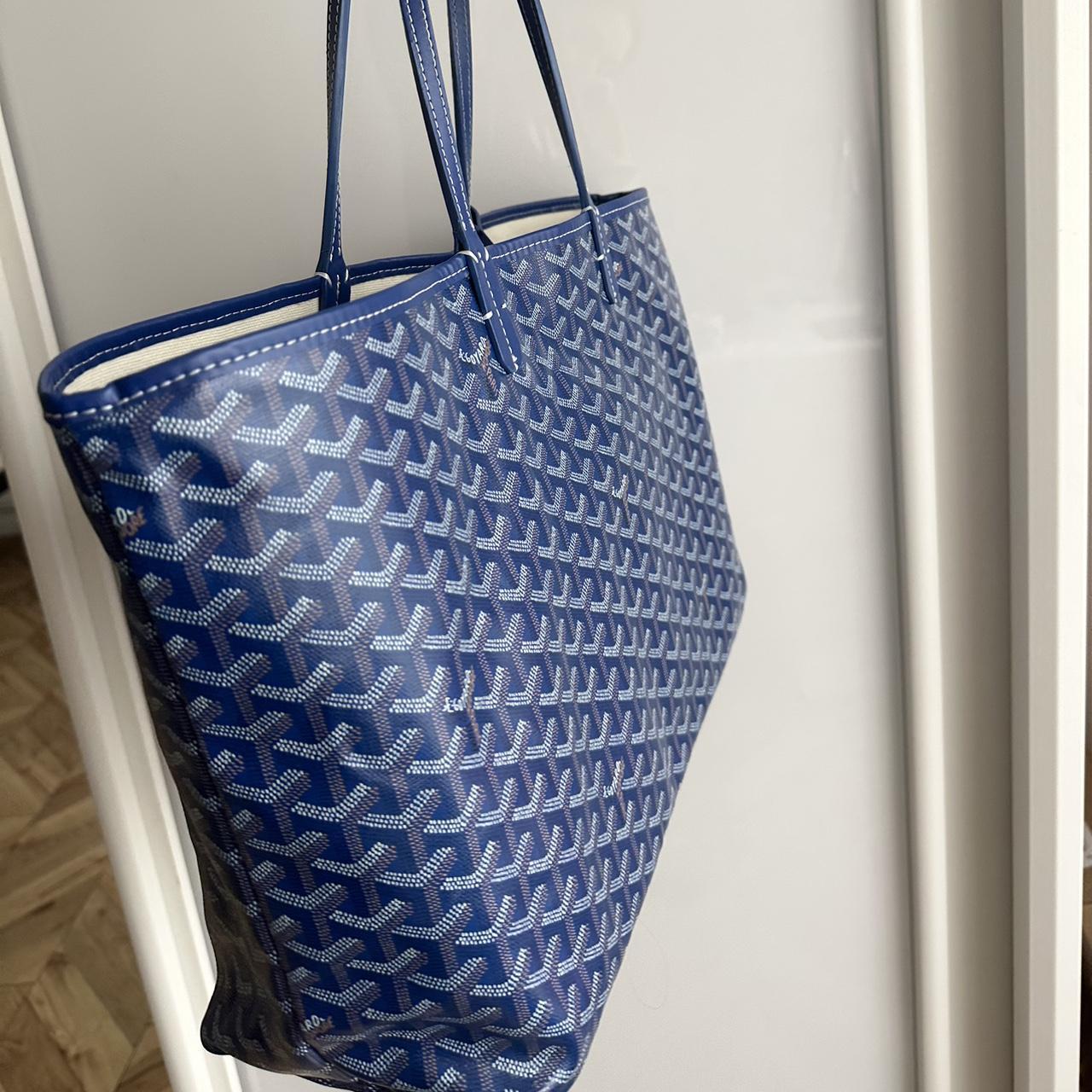 Shoulder bag in blue Goyard print Like new - Depop