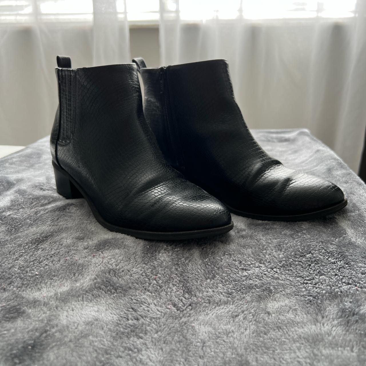 Black booties - Depop