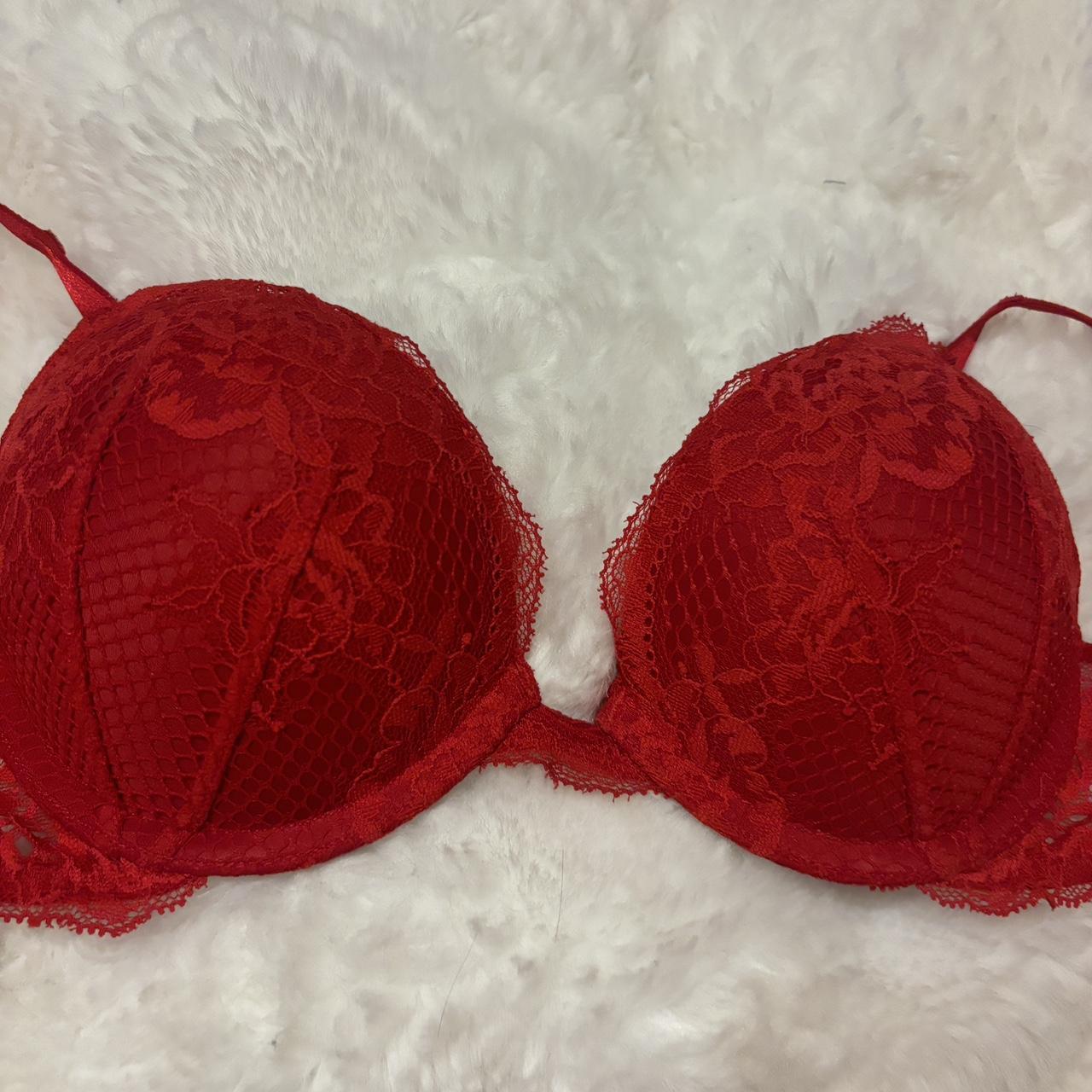 Red Victorias secret lace pushup bra #lingerie - Depop