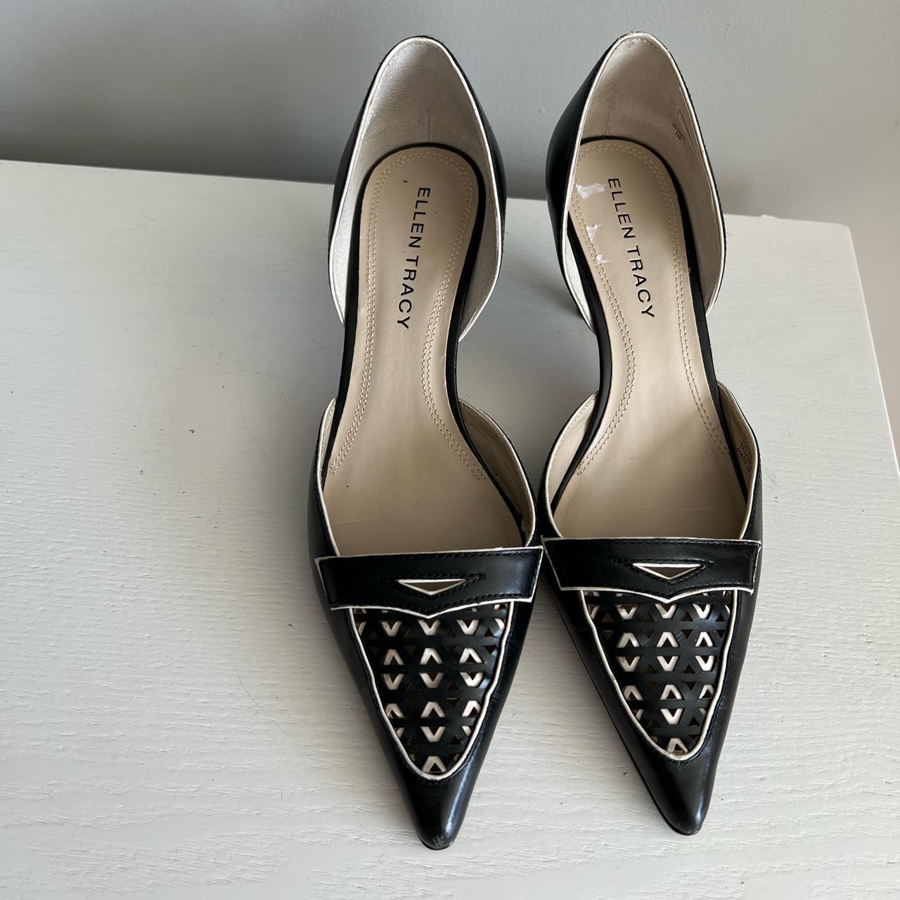 Ellen Tracy leather kitten heel sandals - Depop