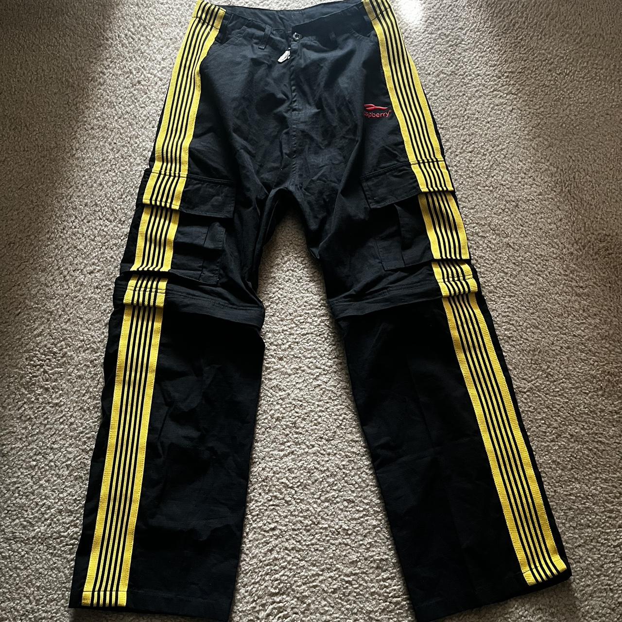 Gv gallery convertible shorts pants Never worn - Depop