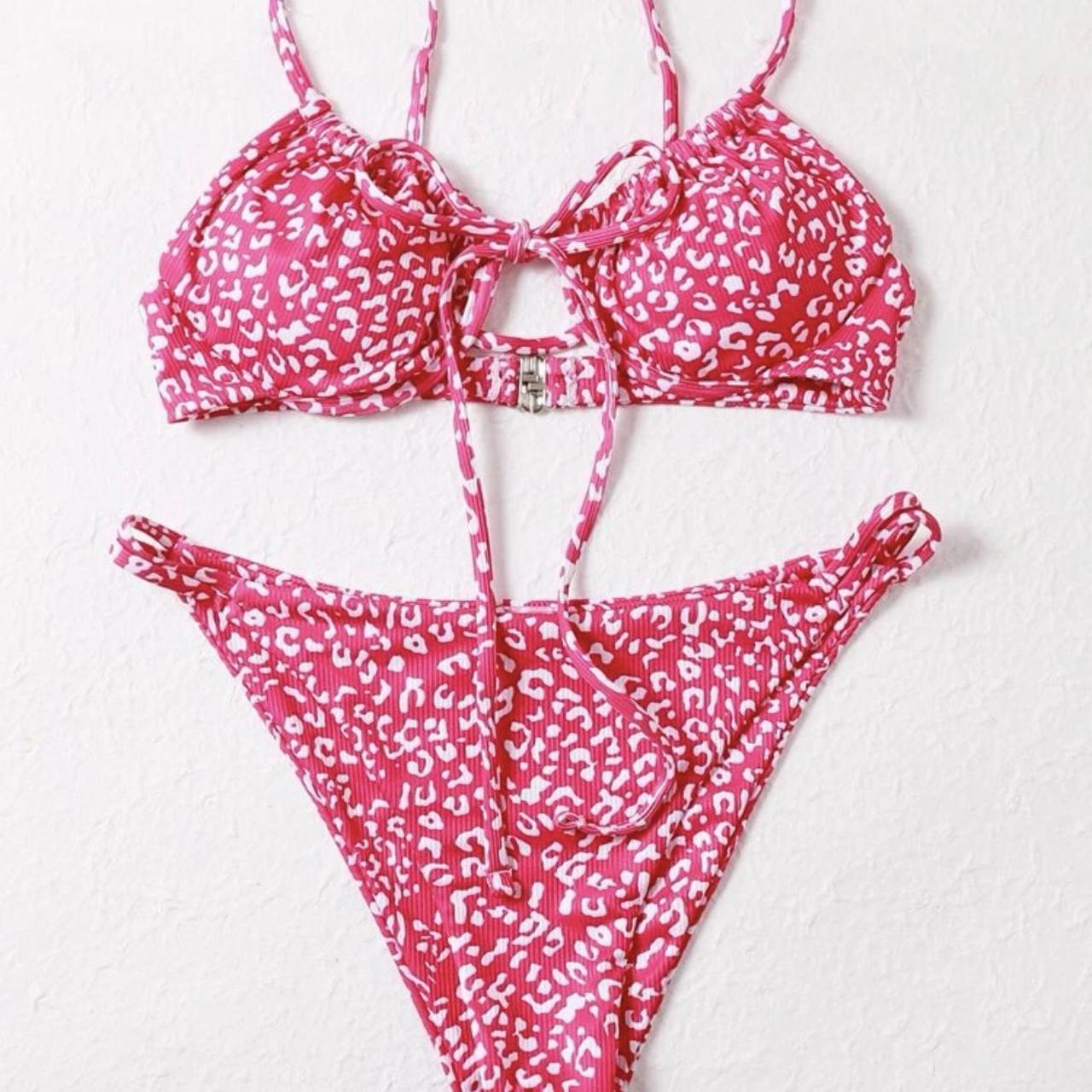 Women's Pink and White Bikinis-and-tankini-sets | Depop