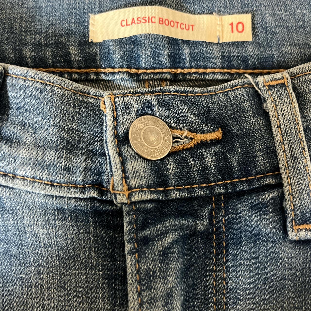 Levis Classic bootcut Worn once #levis #jeans... - Depop