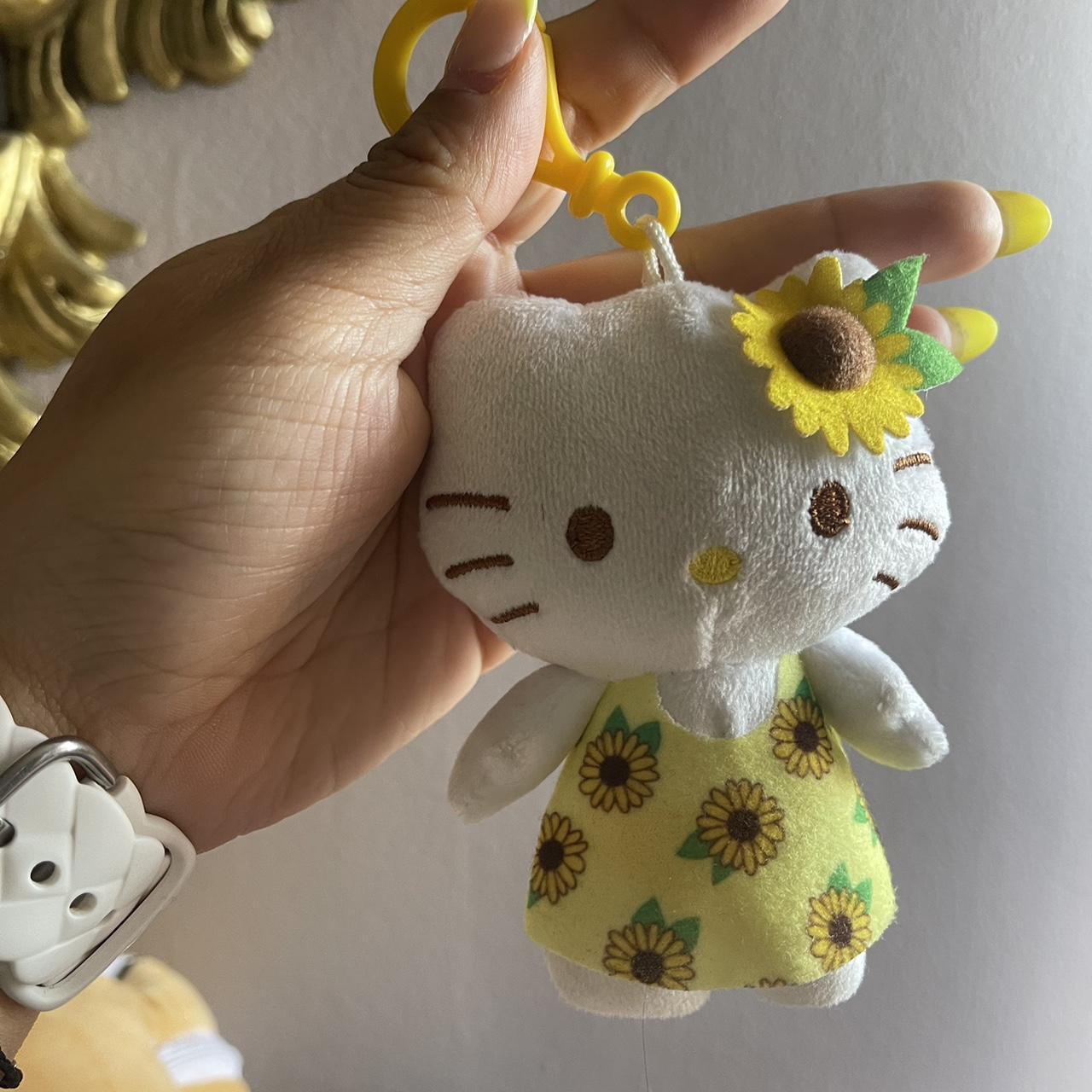 Hello kitty sunflower keychain #hellokitty #hk... - Depop