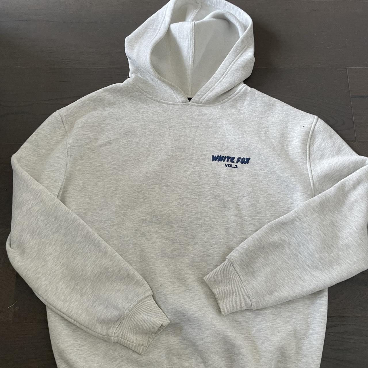 WHITE FOX HOODIE Size S/M (6-10) 4th edition Worn... - Depop WHITE FOX HOODIE Size S/M (6-10) 4th edition Worn... - Depop