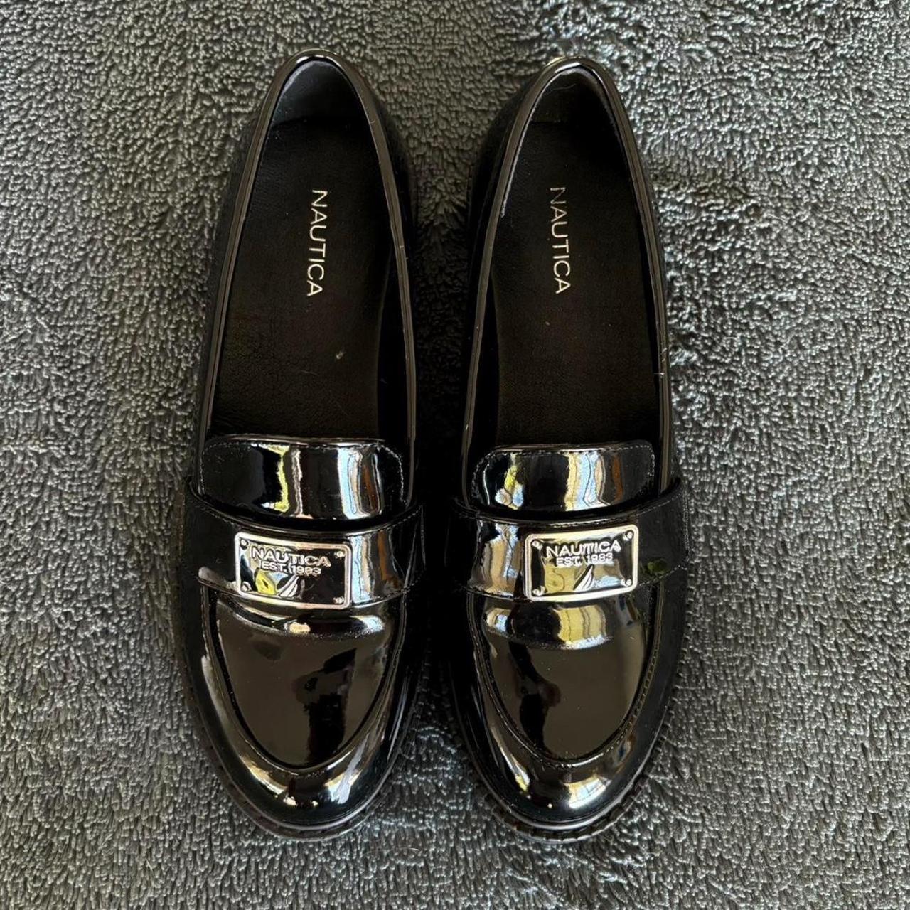 Woman’s Nautica shoes - size 7 - perfect condition! - Depop