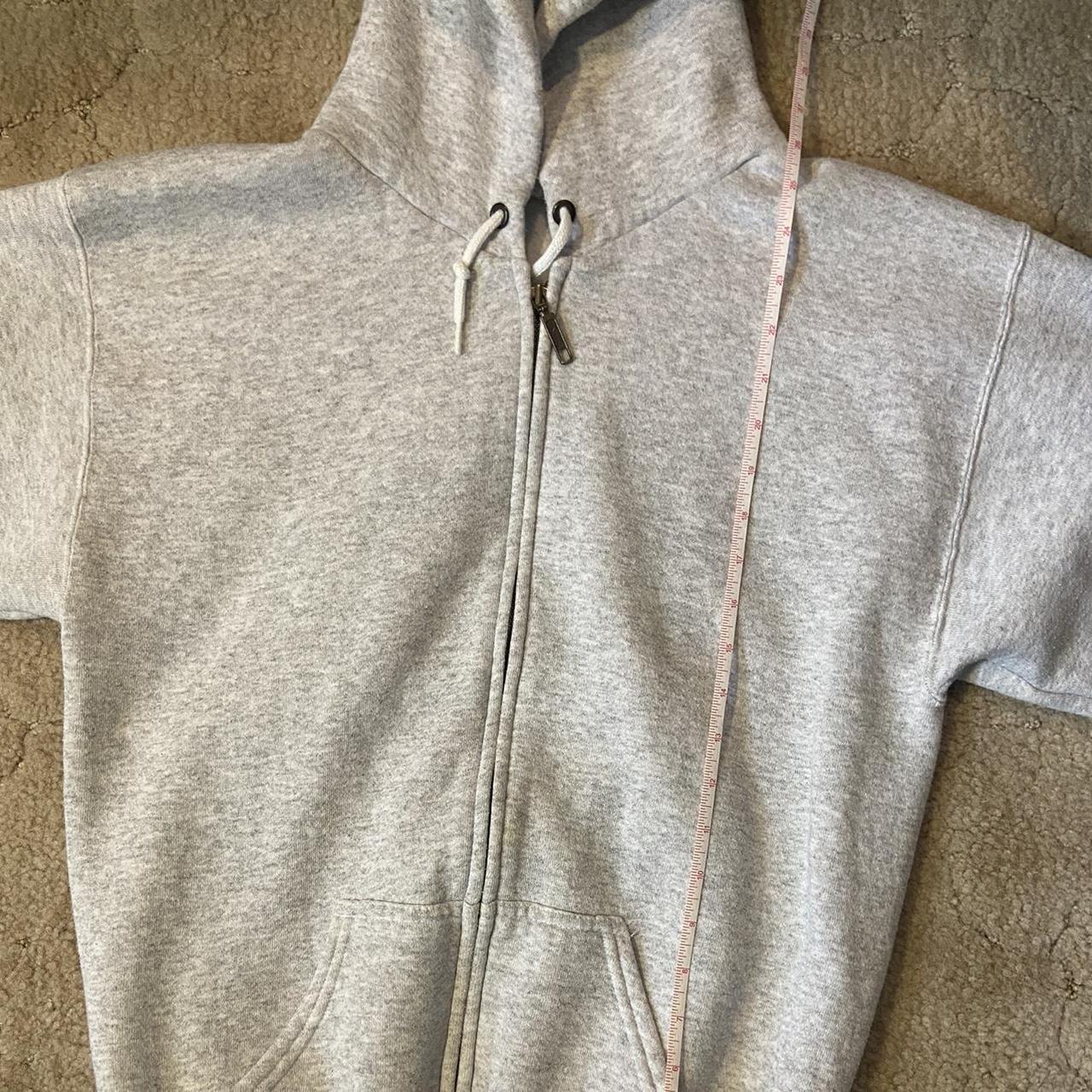 Vintage light grey zip up hoodie size M - Depop