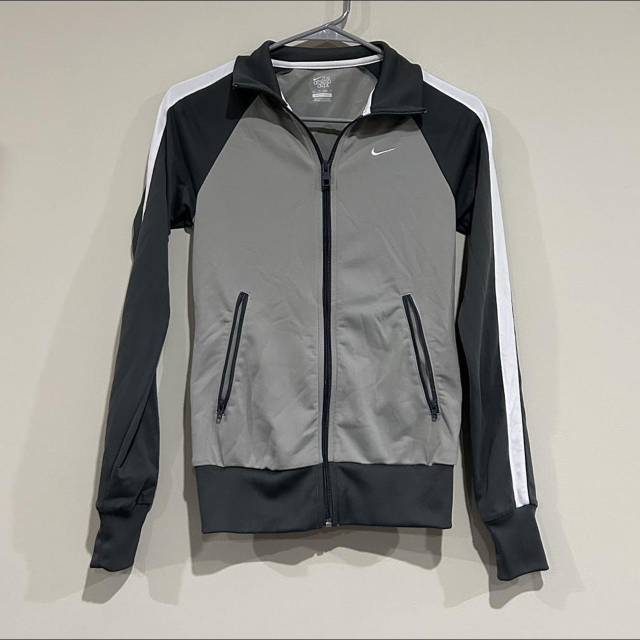 Nike Women’s Zip Up Jacket XS - 14 x 23 All major... - Depop