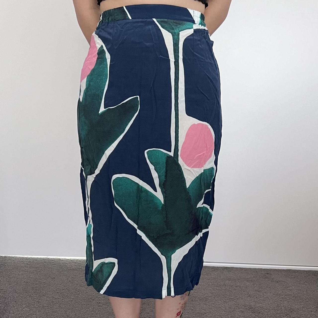 Variety hour sample skirt Silk Worn few times... - Depop