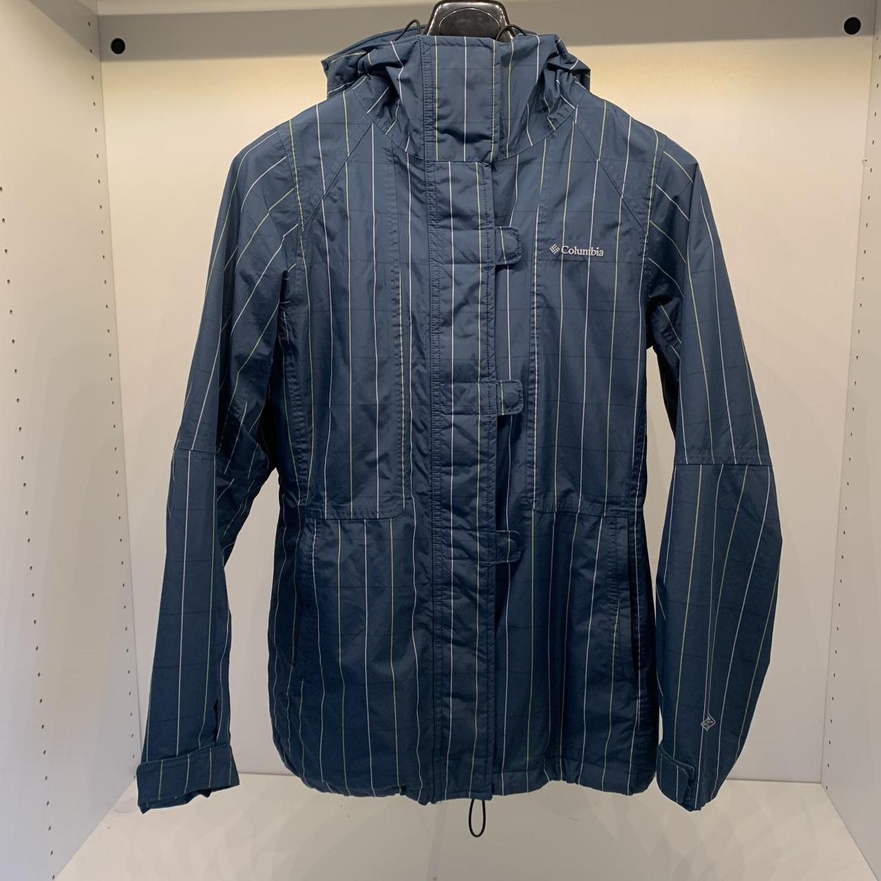 old season columbia shell/rain jacket leng striped... - Depop