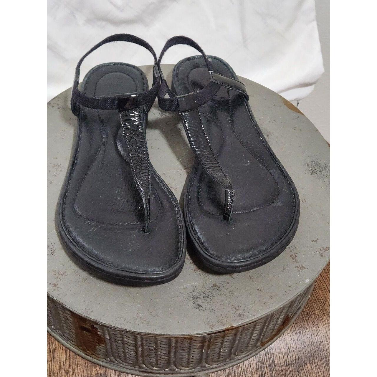 Born Women's White Sandals | Depop