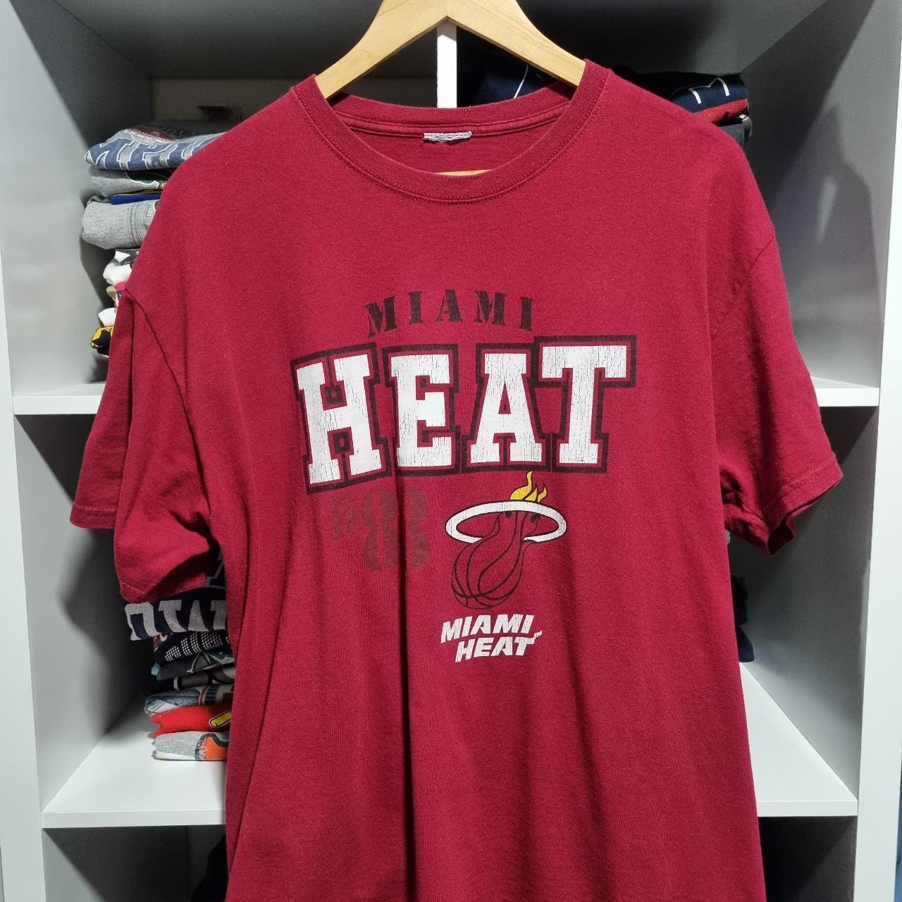 MIAMI HEAT vintage T-shirt Size missing tag Large... - Depop