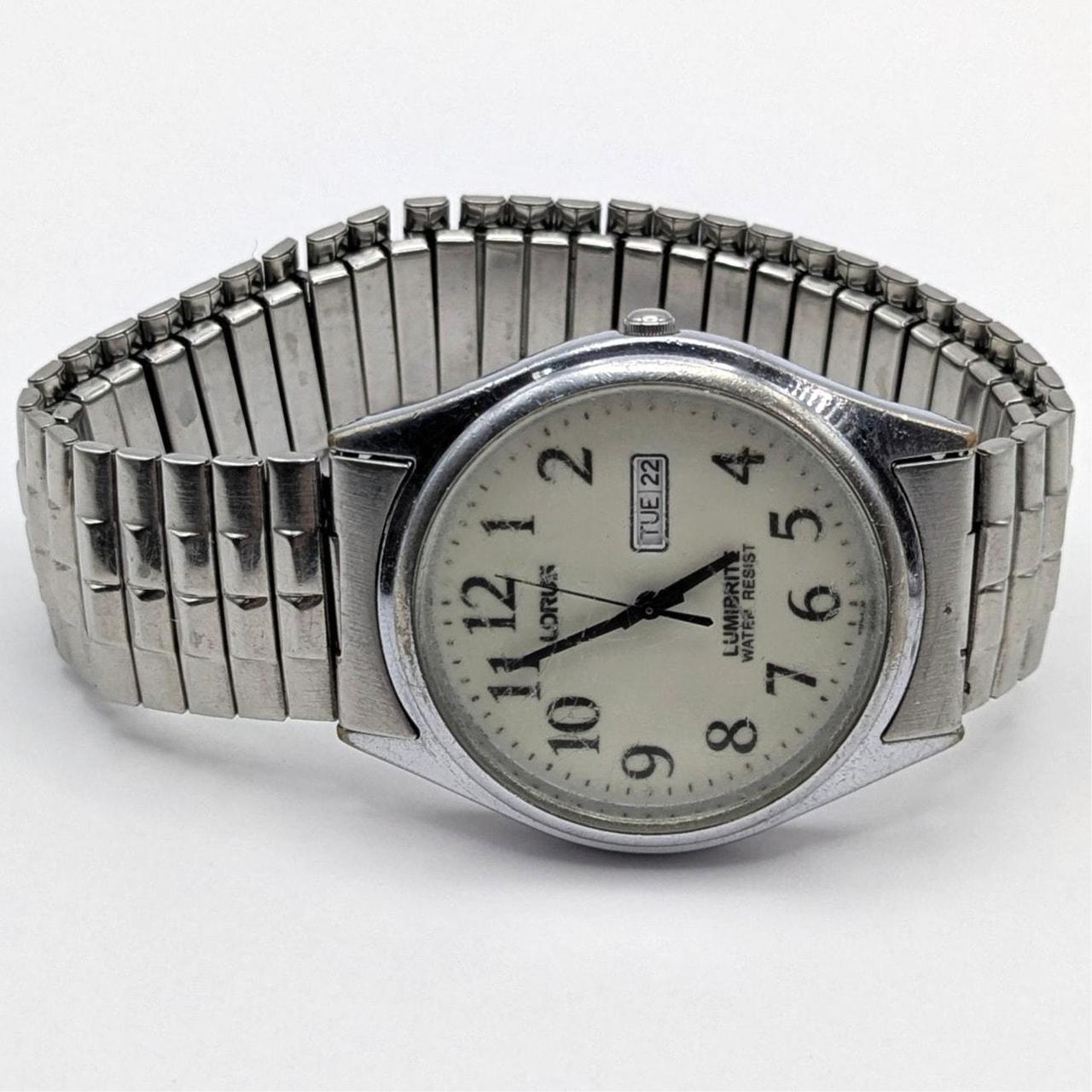 Lorus Men V733-0A10 Silver Tone Date Flex Band... | Depop