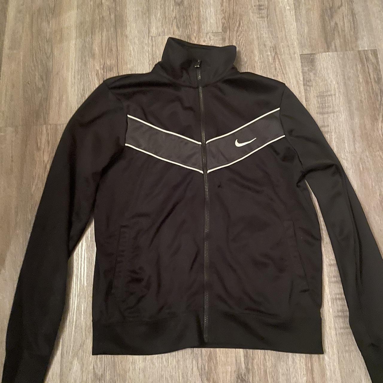 Medium Nike zip up Fits like small - Depop