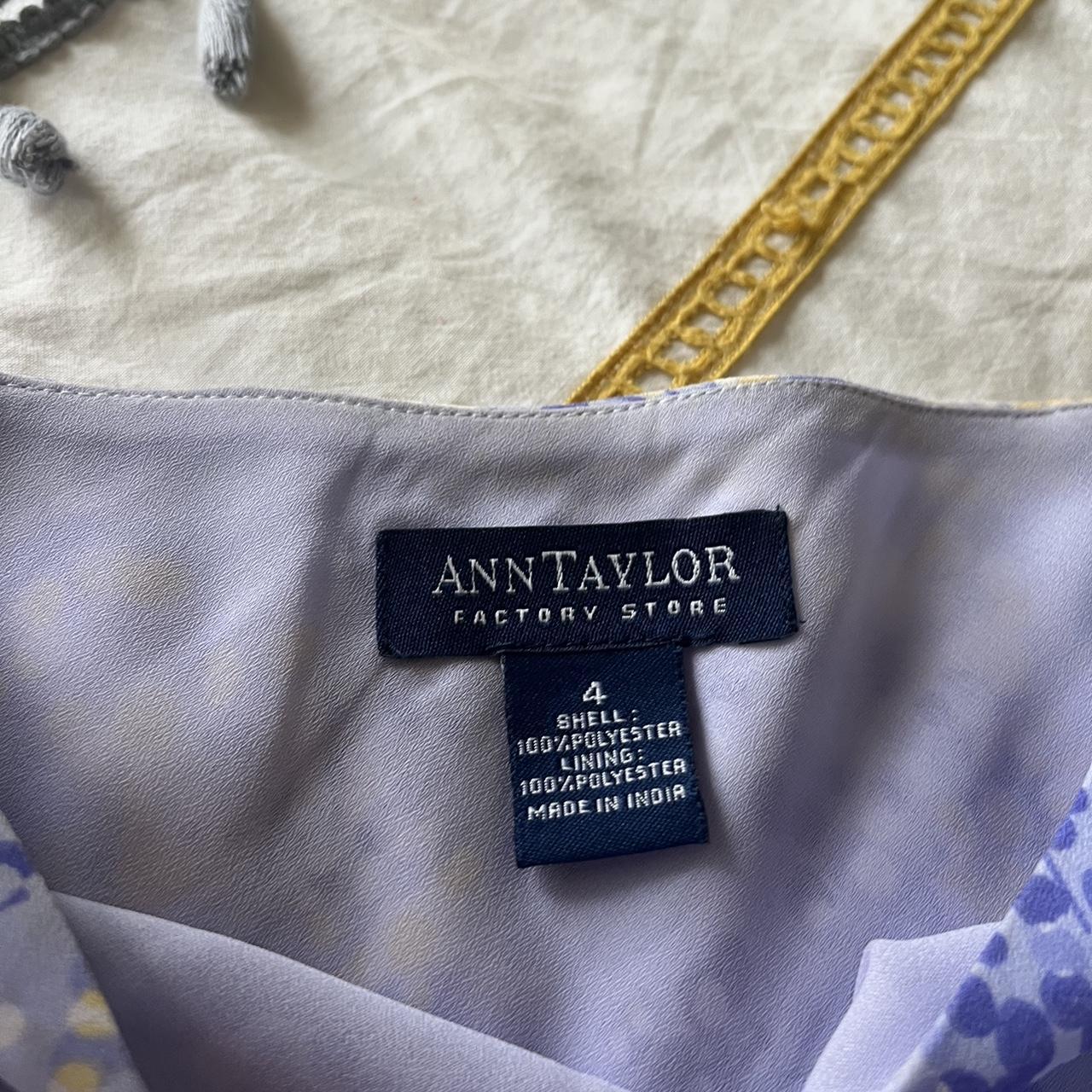 Ann Taylor Floral Skirt straight across is 13... - Depop