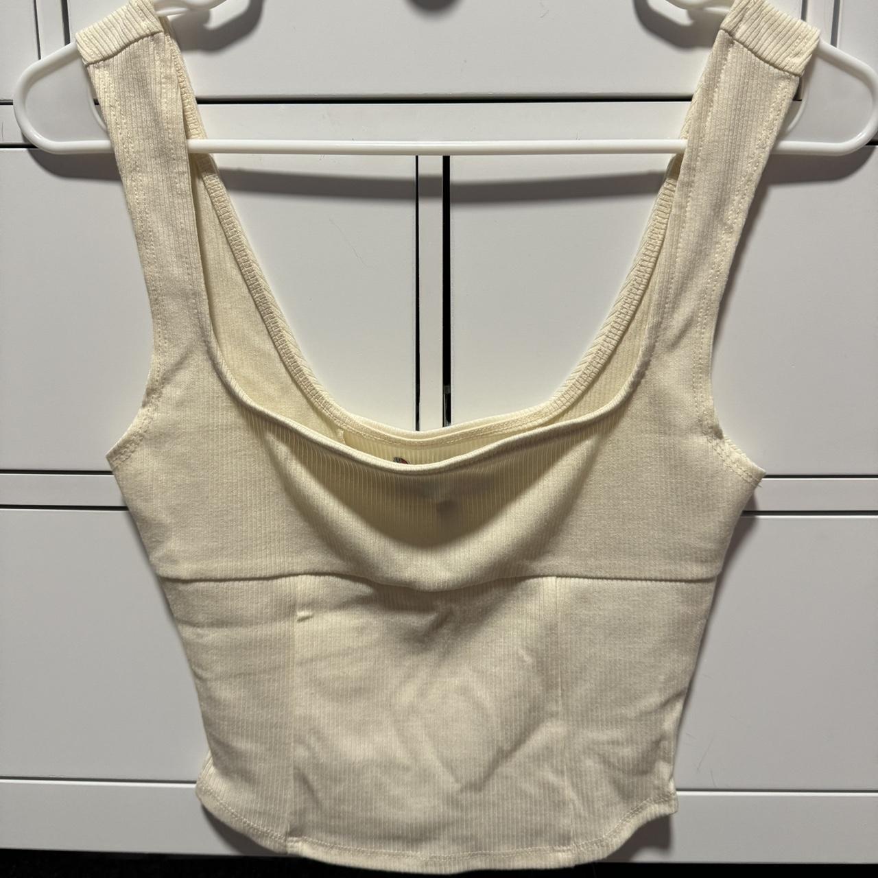 cream urban cropped tank - Depop