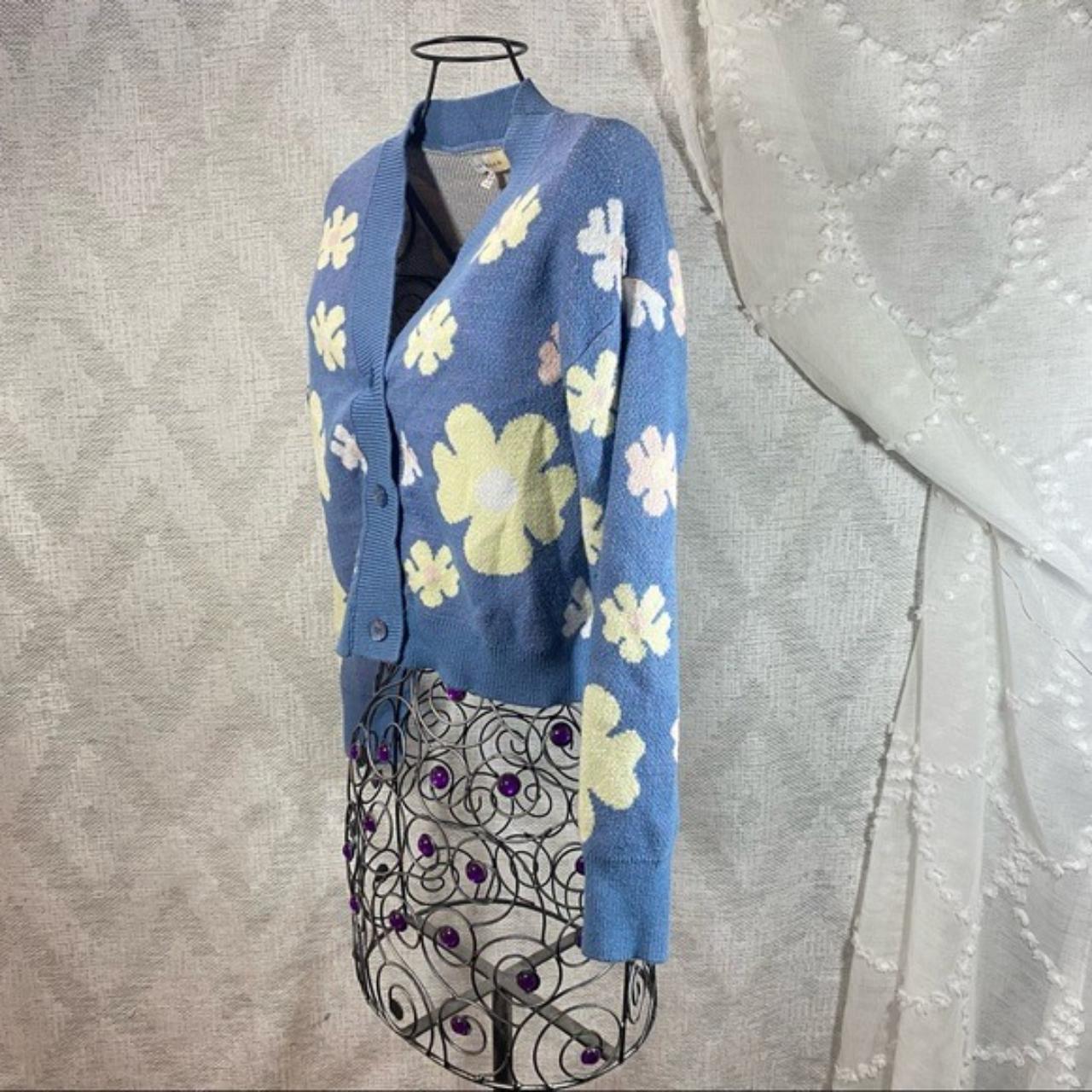 Hazel Moon blue floral cropped cardigan and tank... - Depop