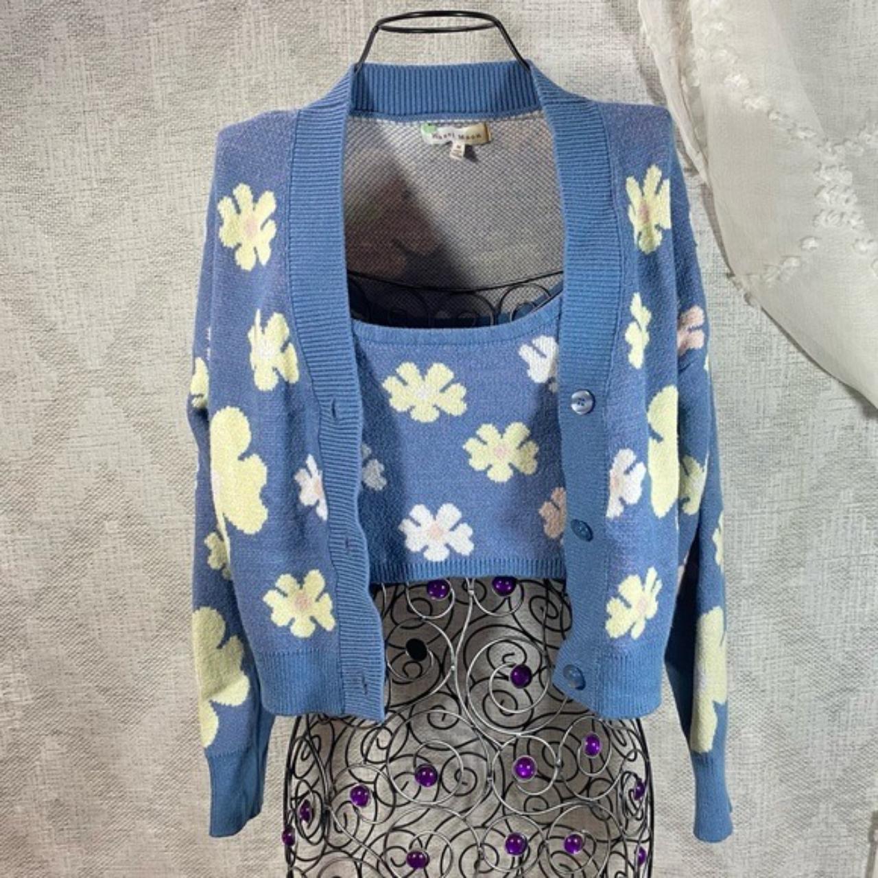 Hazel Moon blue floral cropped cardigan and tank... - Depop