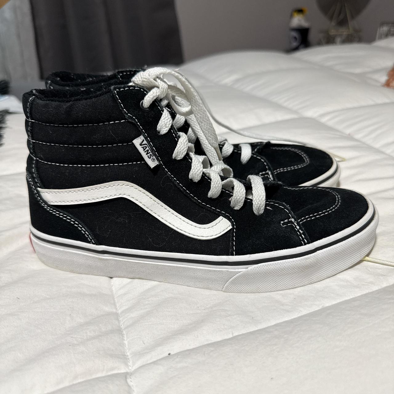 Black and White Vans Size 6 used only 2 times | Depop