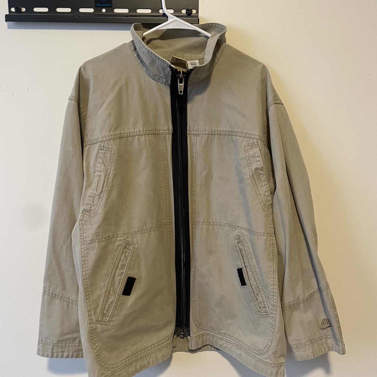 Nike ACG Men's Cream Jacket | Depop