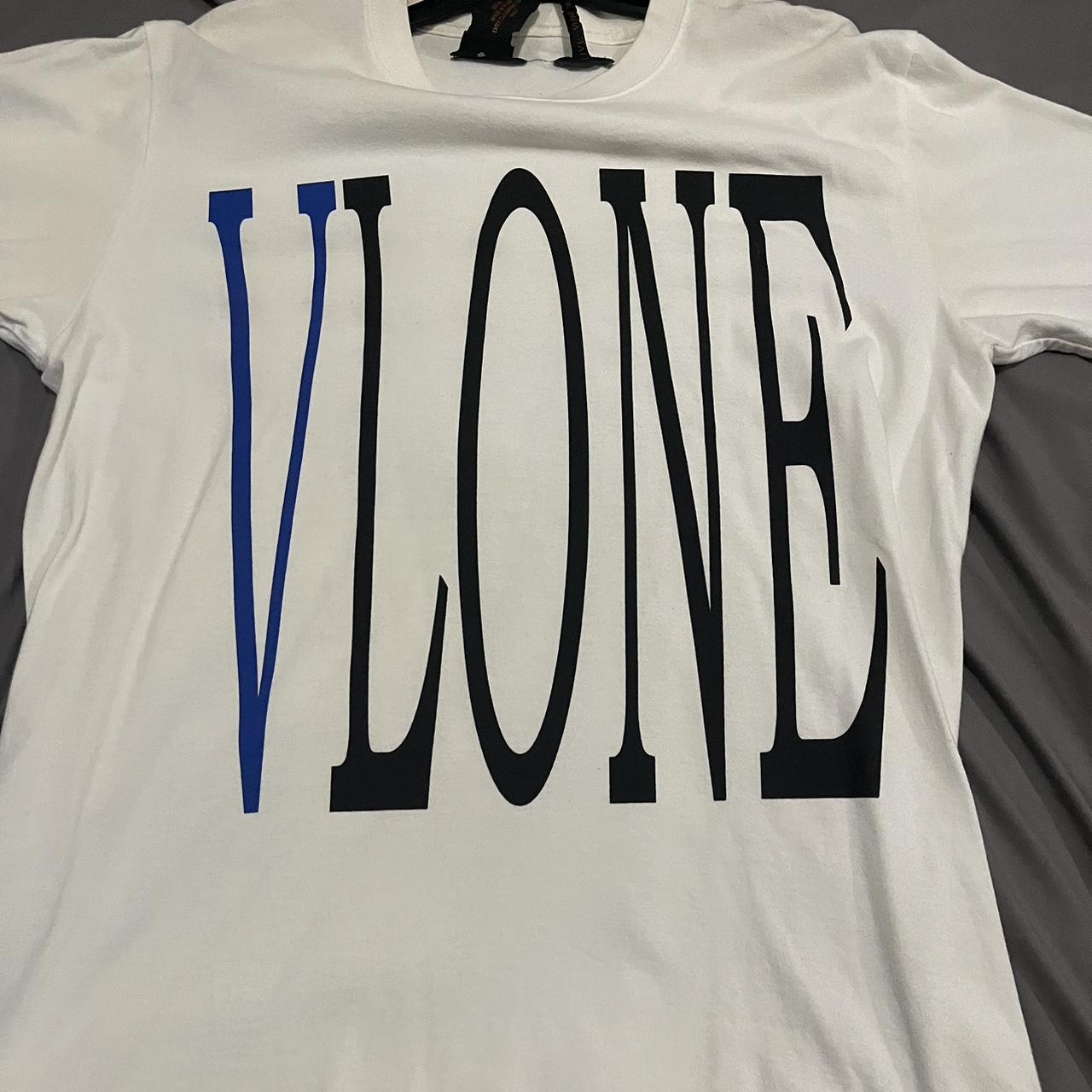 vlone tee worn a handful of times ready to sell,... - Depop