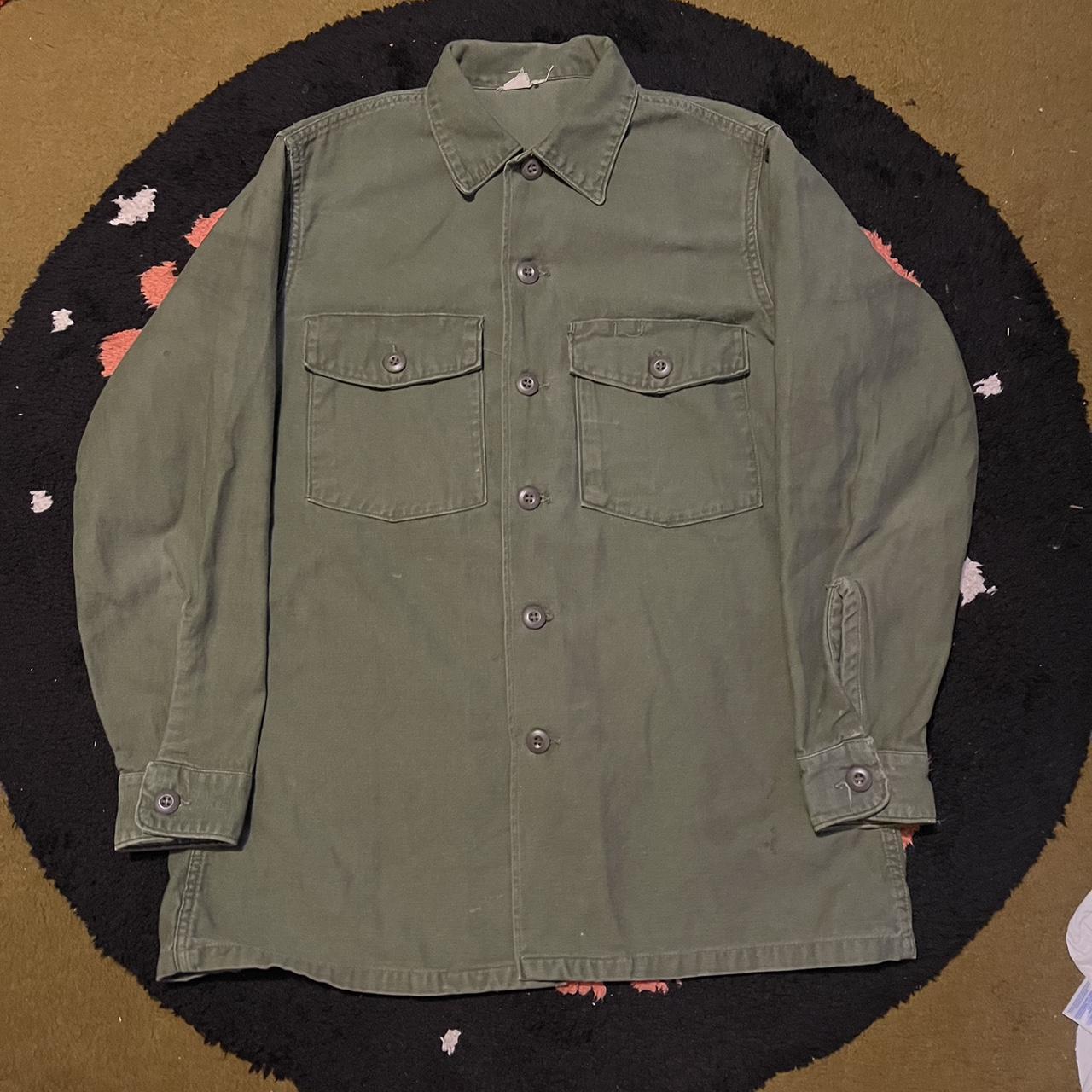 vintage 60s/70s og, 107 military button up size L - Depop
