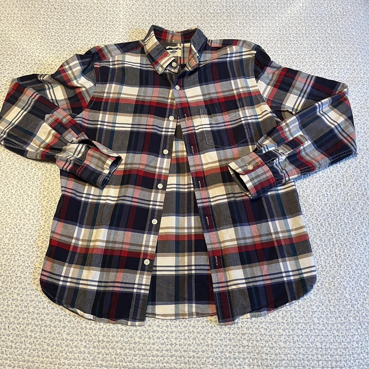 Old Navy Slim Fit Plaid Button Up - Depop
