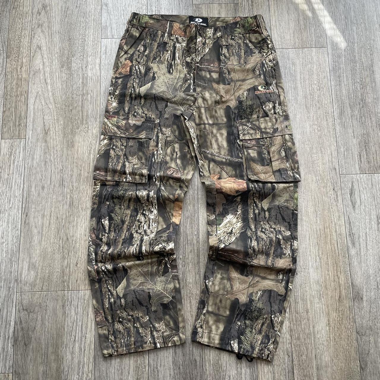 Vintage Carhartt style RealTree mossy oak camo baggy... - Depop