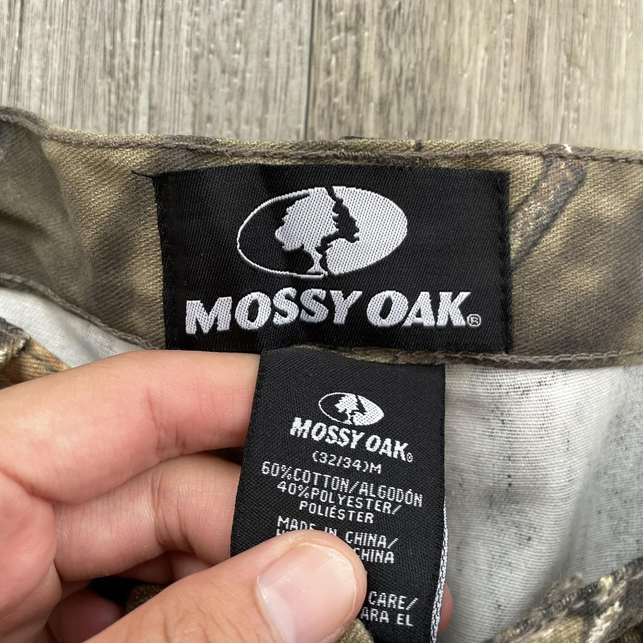 Vintage Carhartt style RealTree mossy oak camo baggy... - Depop