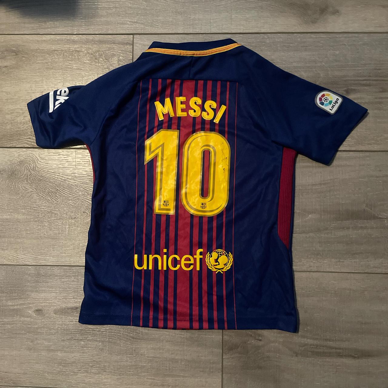 y2k Nike FC Barcelona "Lionel Messi" soccer/futbol... - Depop