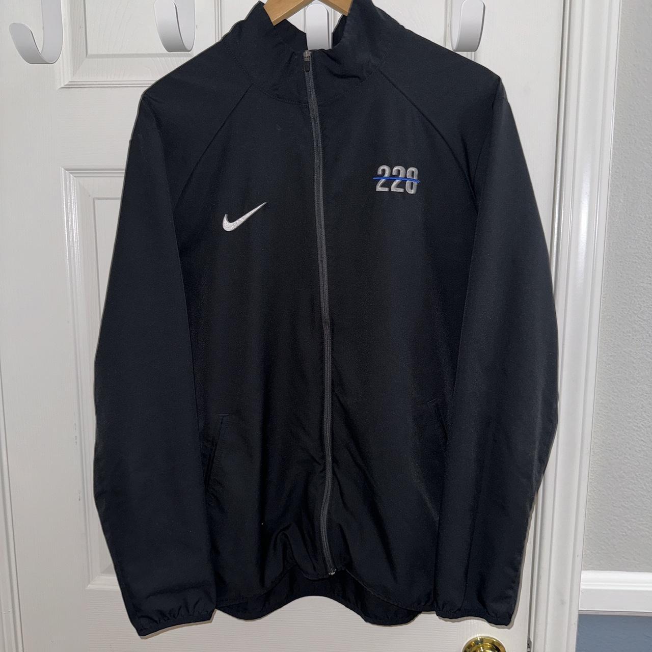 nike -220- dri-fit navy blue athletic jacket size... | Depop