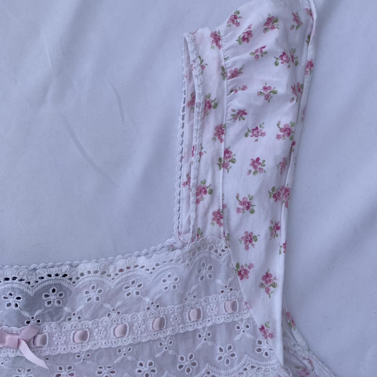 chaps floral nightgown, size L🐷 model measurements... - Depop