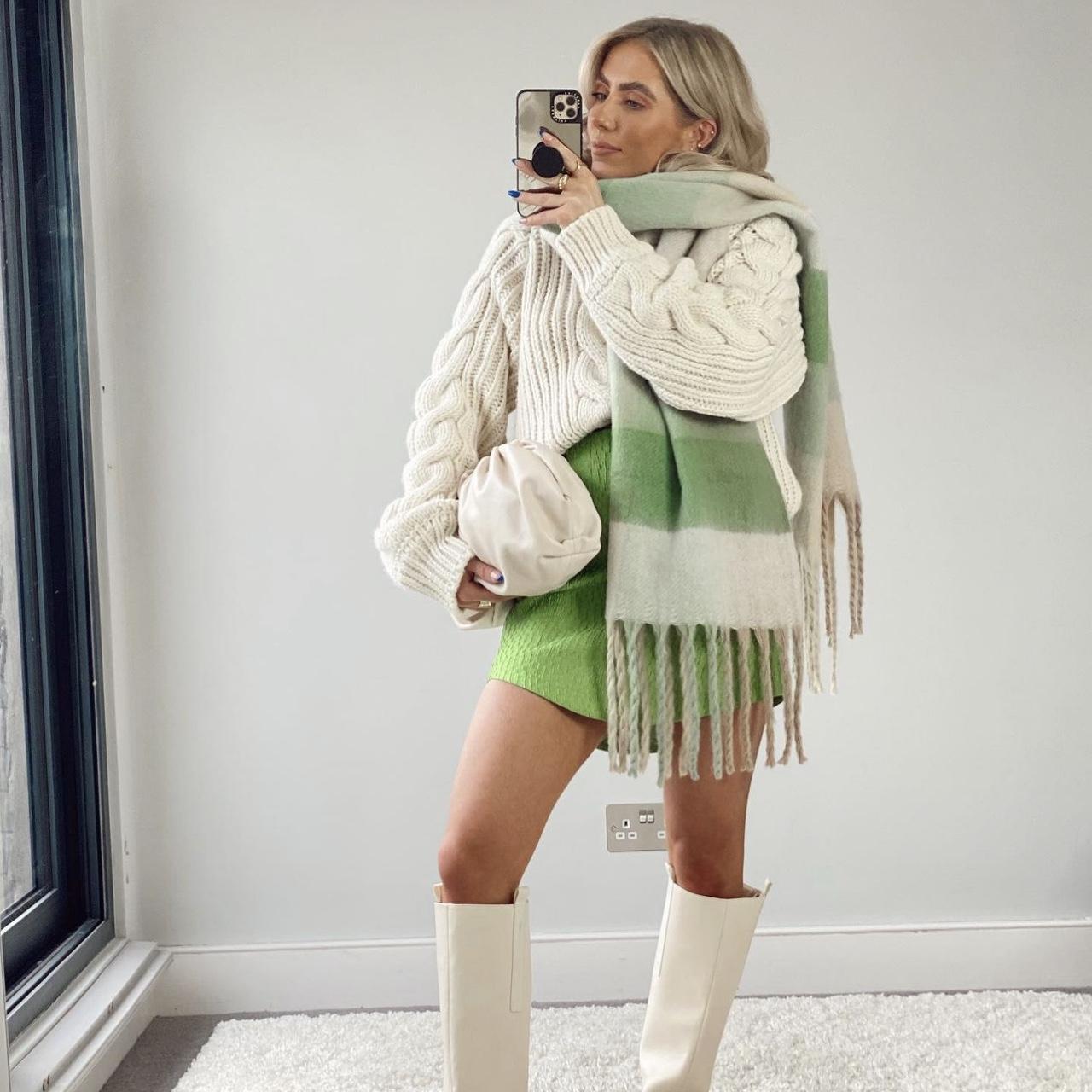 High knee boots platform, Ivory size 11 Perfect for... - Depop